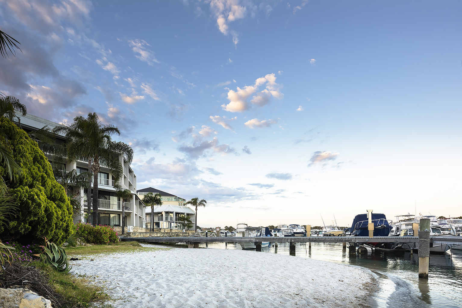 Fremantle Accommodation - Pier 21 Apartment Hotel Fremantle